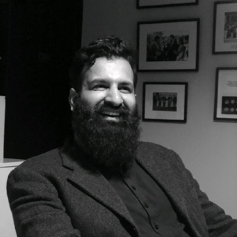 About Muhammad Zubair | Tech Entrepreneur & AI Enthusiast
